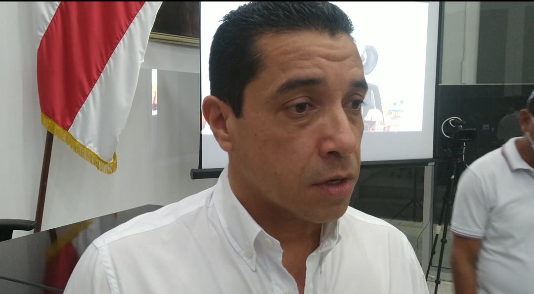 Encuentro Nocturno en Tragos y Copas Despierta Preocupaciones Electorales